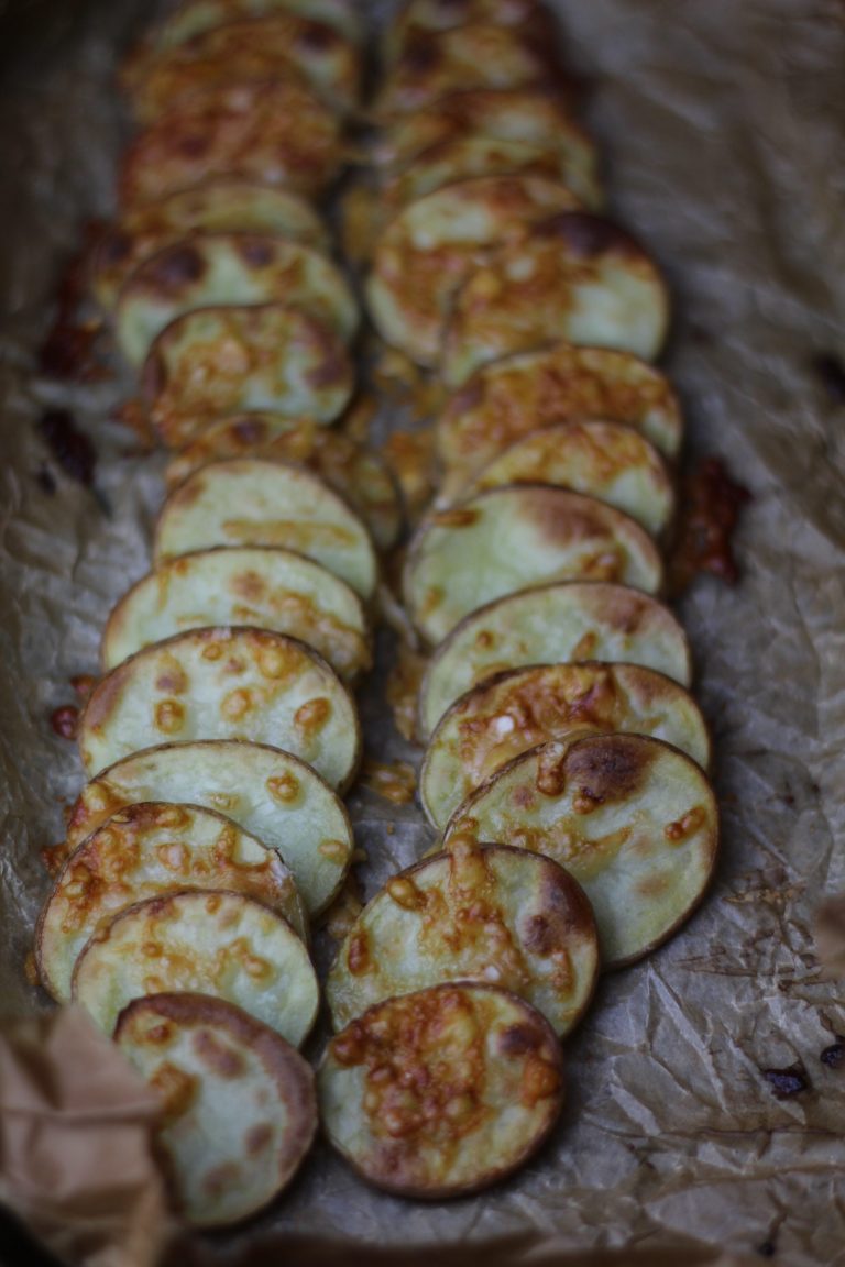 SKIVAD POTATIS I UGN MED PARMESAN – Matsafari